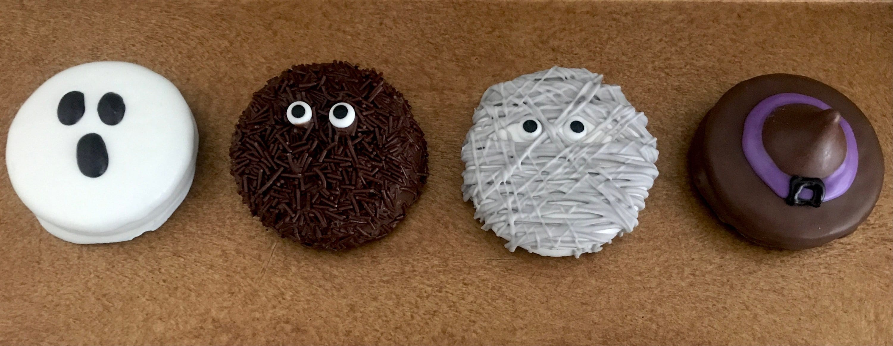 Halloween Chocolate Covered Oreos. Ghost, Mummy, Werewolf & Witch Hat ...