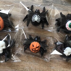Chocolate Spiders | 6 Individually Wrapped Box of Chocolate Tarantulas ...
