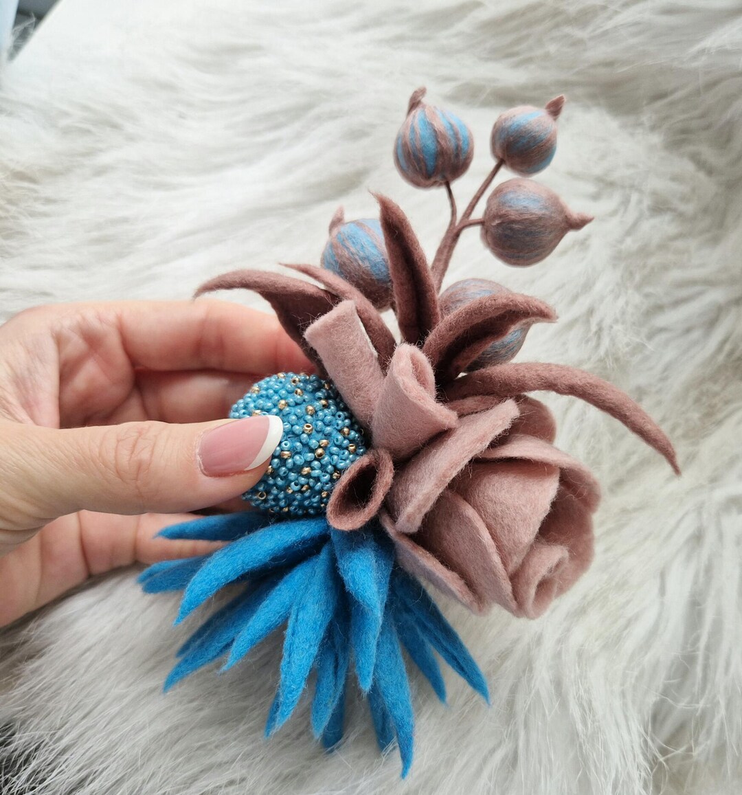 Felted Flower Brooch: Merino Wool Pin, Blue & Beige - Etsy