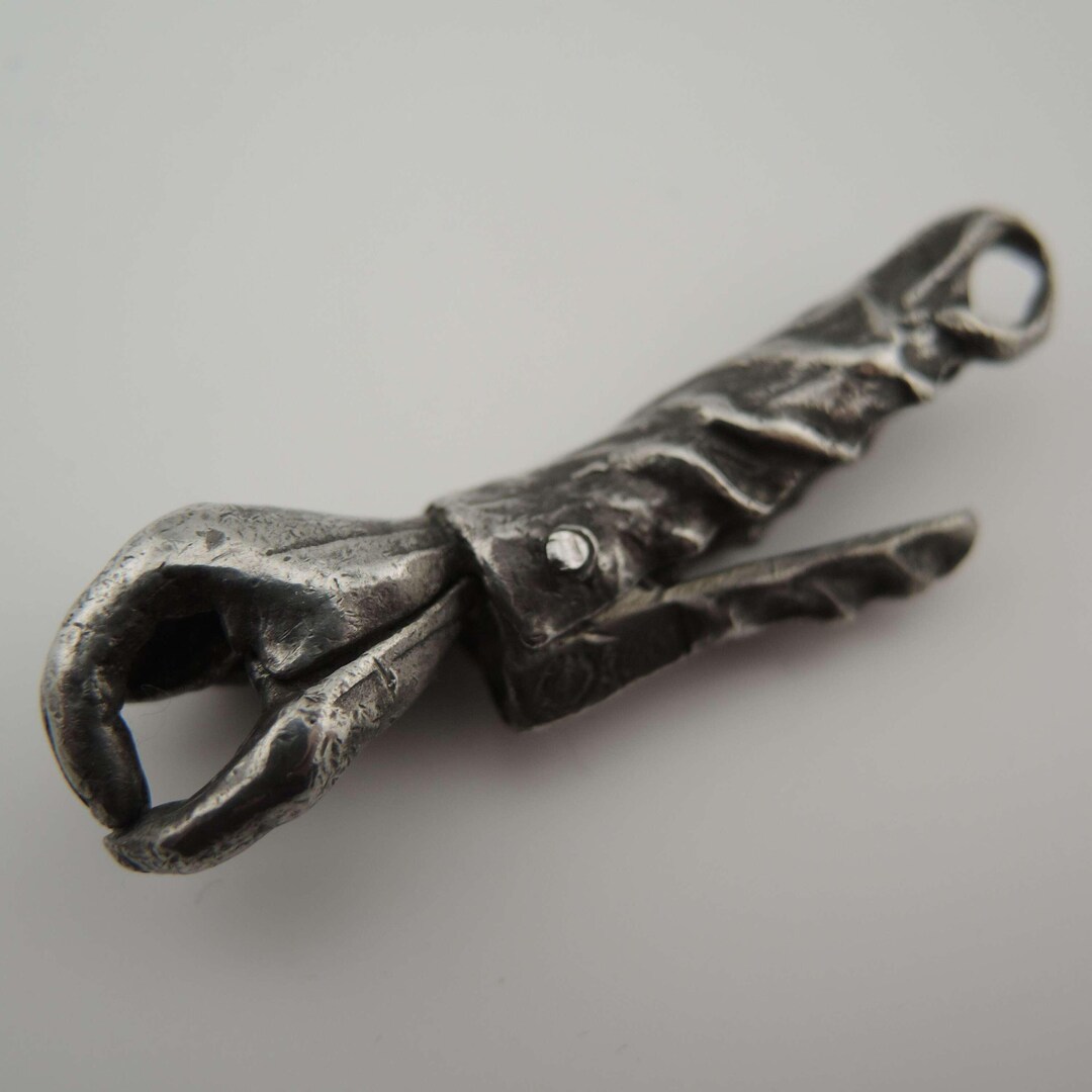 Unusual Opening and Closing HAND Clasp for a Chain C1890 - Etsy