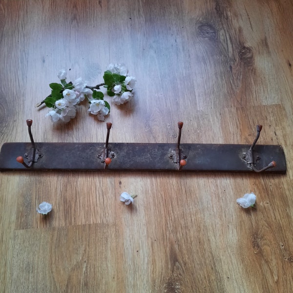 Primitive Rusty - Etsy