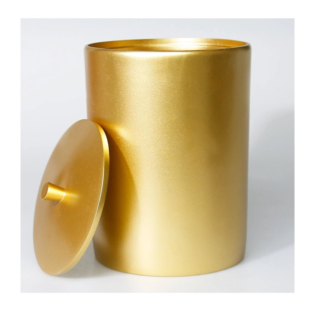Victoria Cylinder Dustbin With Manuel Flat Lid in Gold Color / Resin ...
