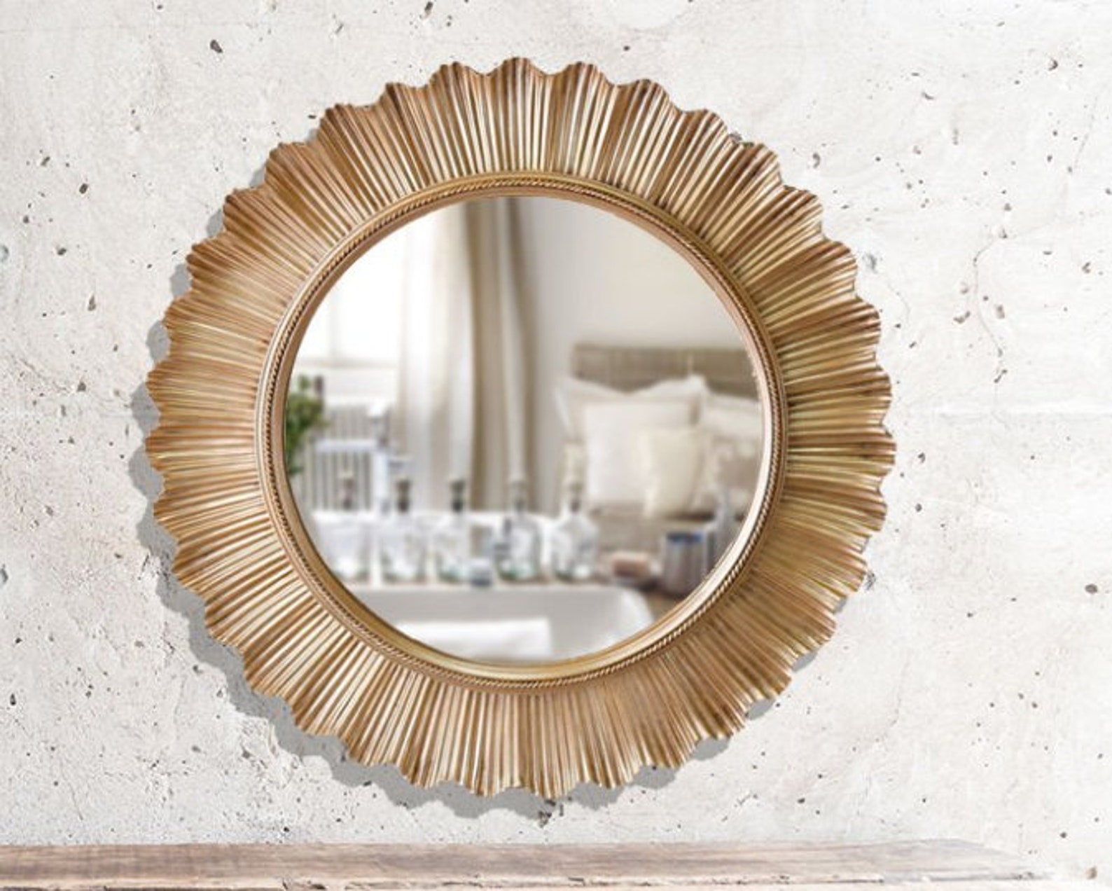 Flashy Wall Mounted Resin Frame Mirrors in Gold and Silver - Etsy