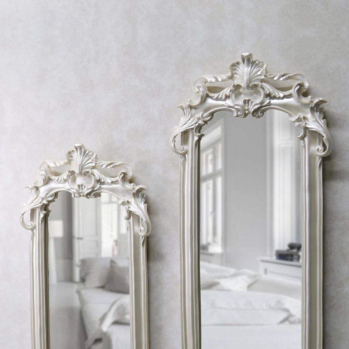 Royal Collection Pearl Wall Mirrors: Vintage Resin Mirror Set of 3 - Etsy