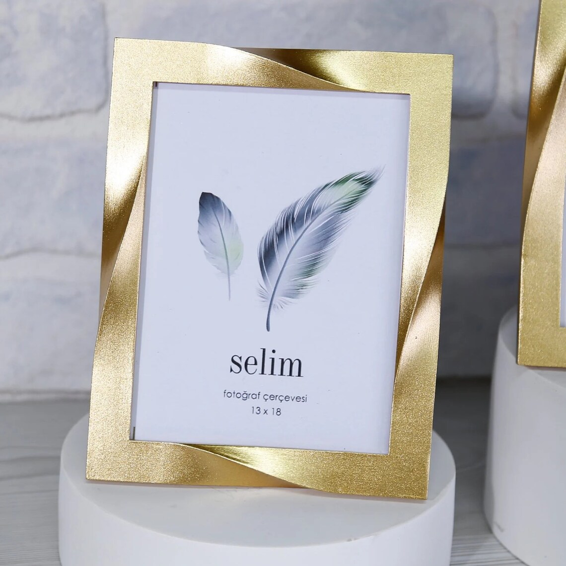 Curved Picture Frames in Gold Color / 5x7 Inche / Upload Your - Etsy