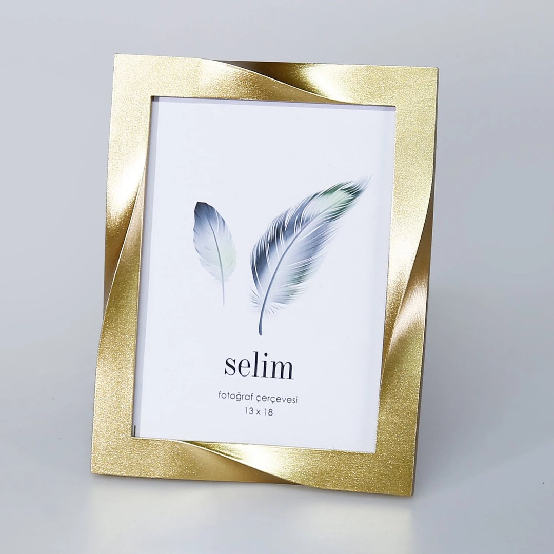 Curved Picture Frames in Gold Color / 5x7 Inche / Upload Your - Etsy