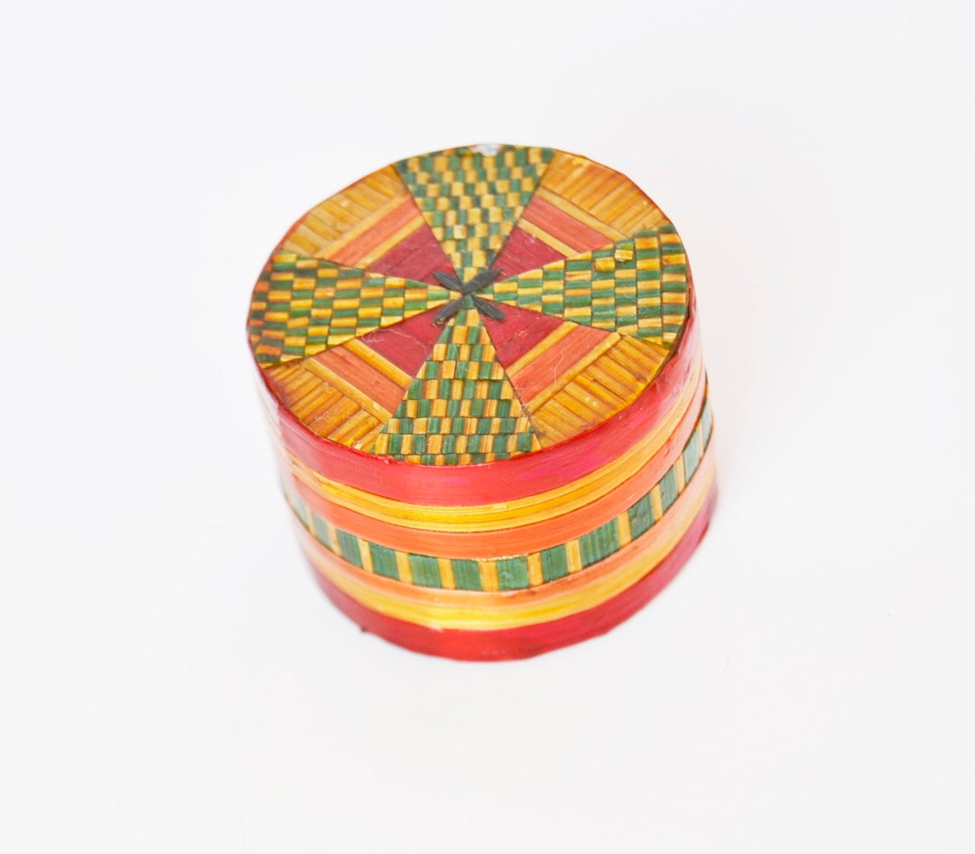 Mini Straw Box, Chinese Miniatures, Vintage Pillbox, Retro Pillbox ...