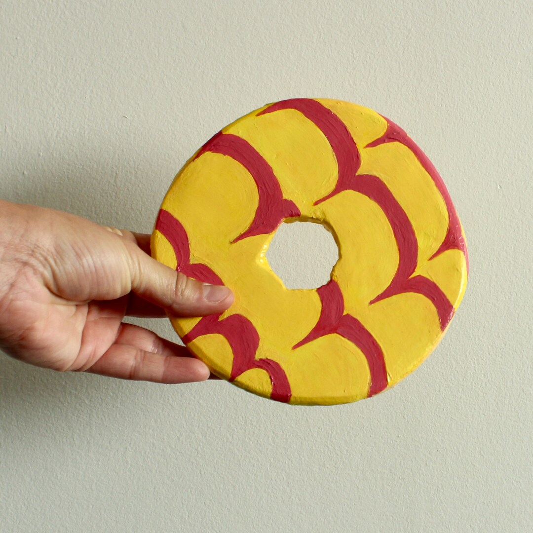 Giant Fake Iced Party Ring Home Decor Props Giant Food Sculpture Hand ...