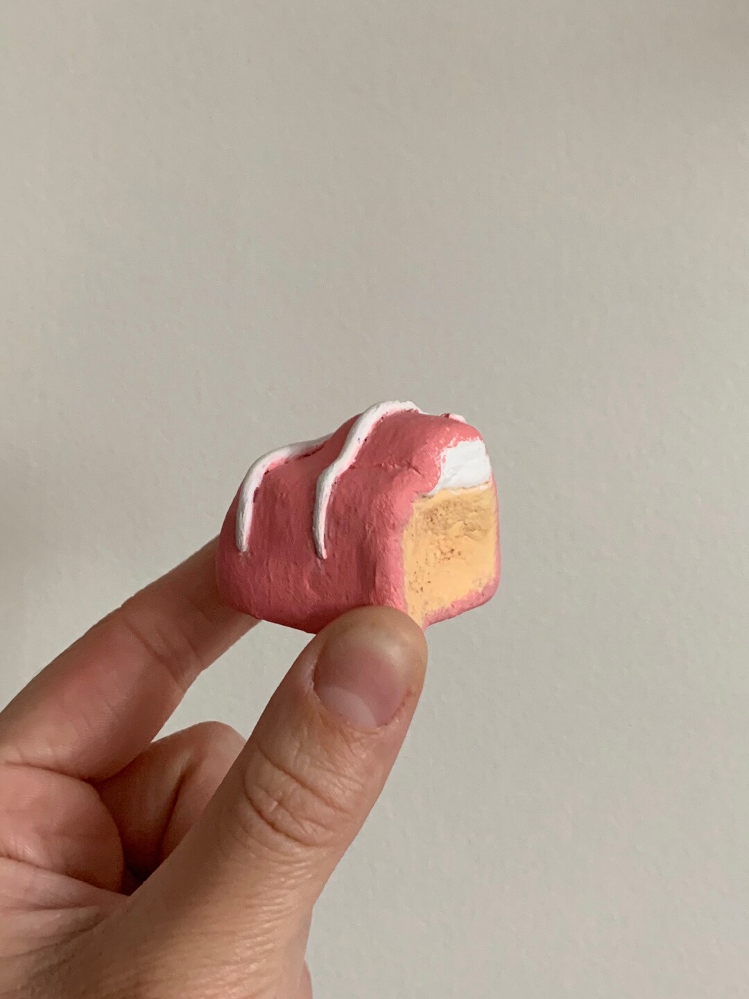 NEW Handmade Pink French Fancy Tart Sculpture Props Mr Kipling Ornament ...