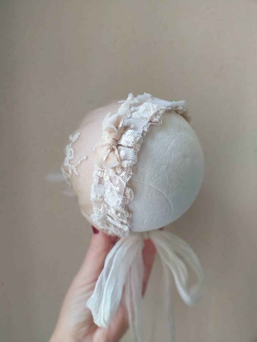 Винтажные кремовые чепчики магазин реквизита для - Etsy