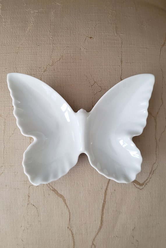 butterfly magenta vanity - Gem