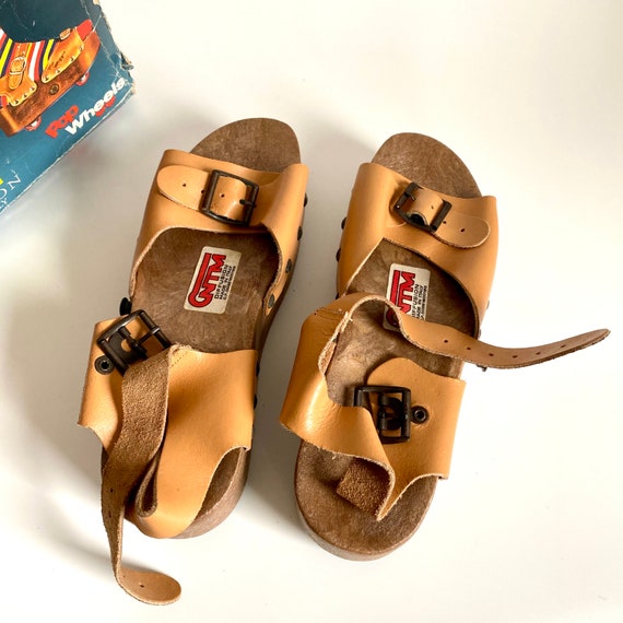 Vintage 70s Pop out Roller Skates leather platform sa… - Gem