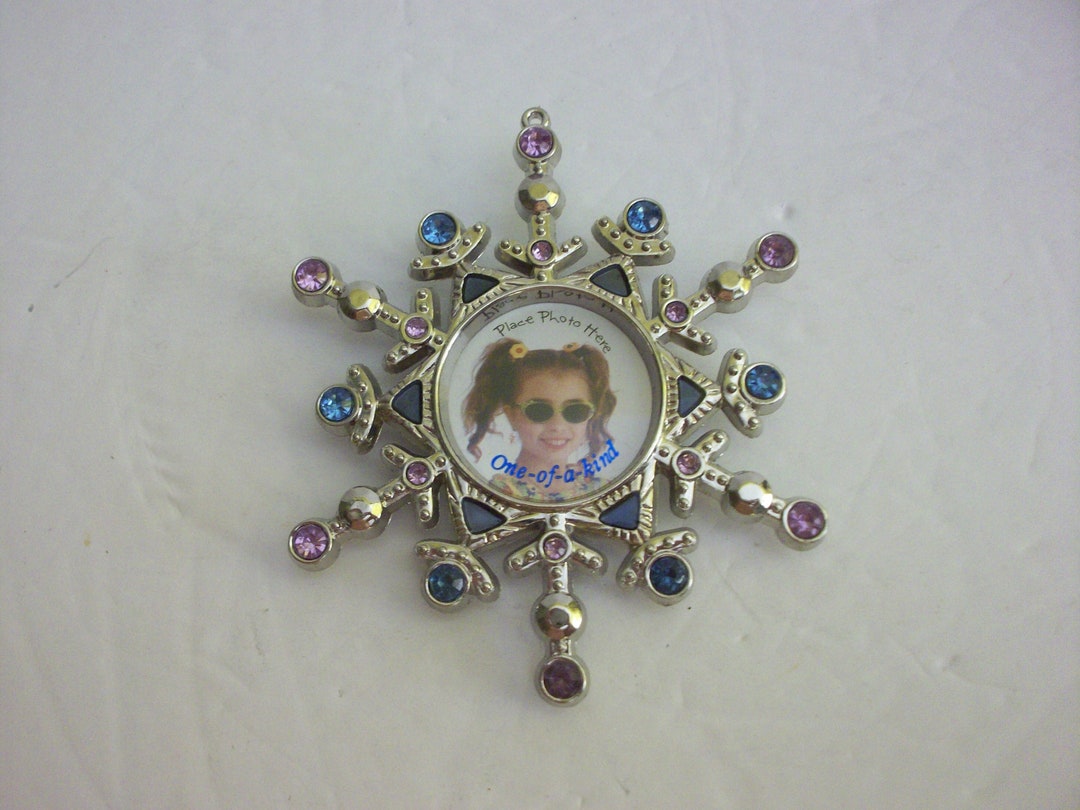 Metal Snowflake Picture Frame Ornament by AGC, Inc. Vintage Mini Photo ...