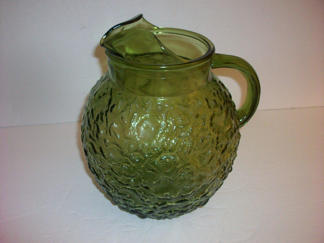 Vintage 96 Ounce Anchor Hocking Pitcher With Ice Lip, Ball Shaped ...