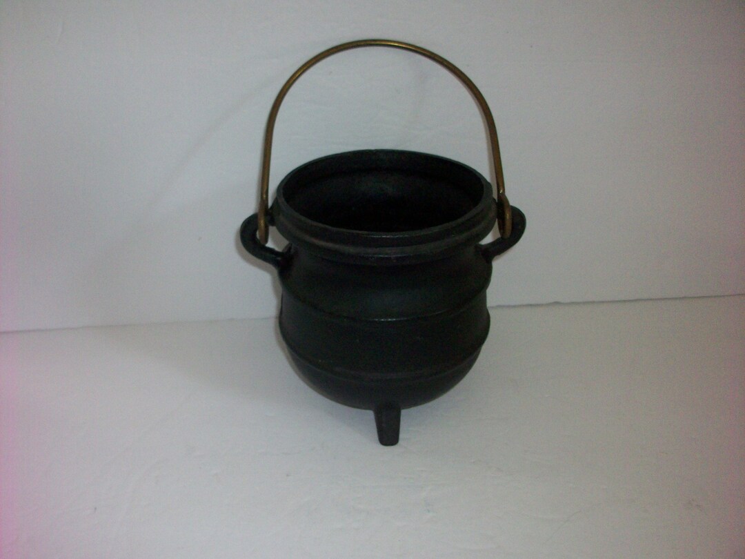 Vintage Cast Iron Small Tall Kettle With Handle, Tripod Smudge Firepot ...