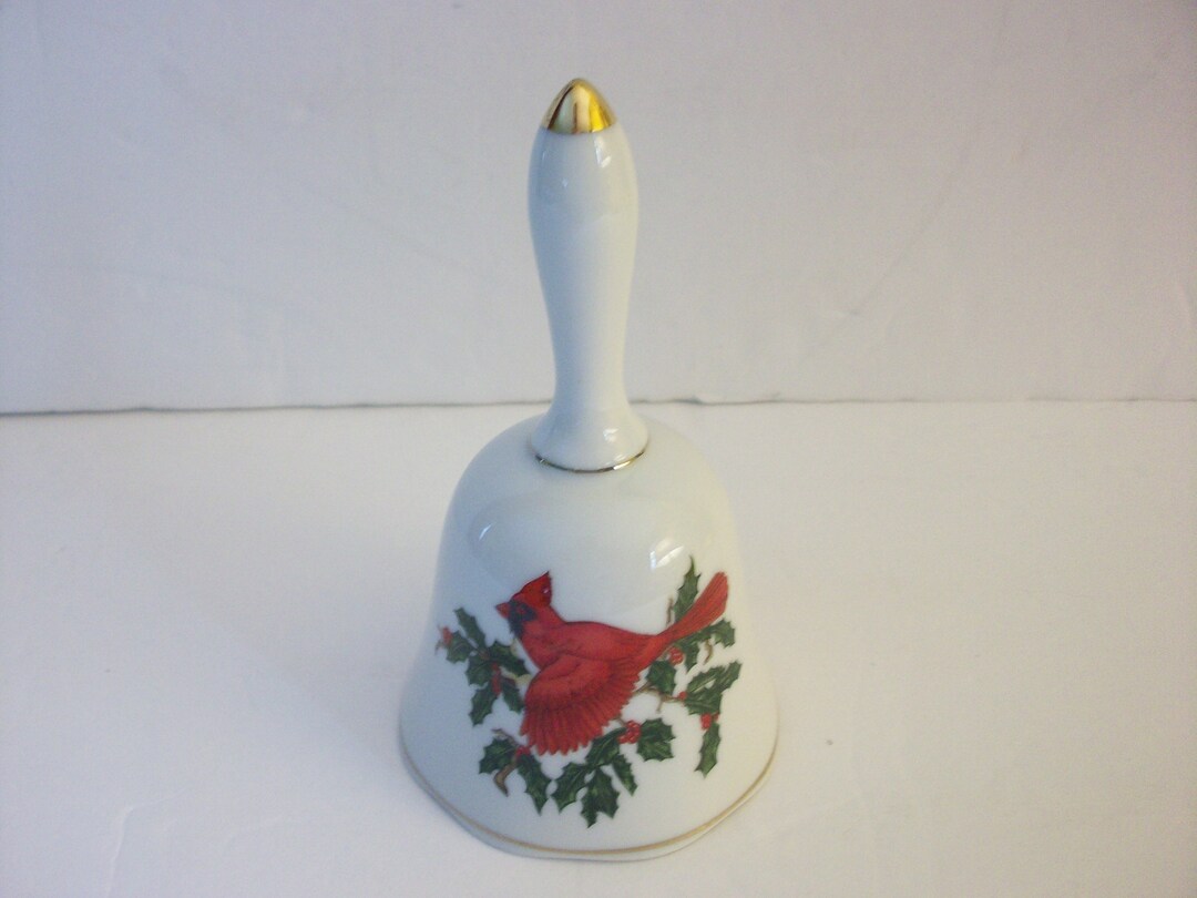 Lefton China Christmas Holly and Cardinal Bell, Vintage Lefton 01069 ...