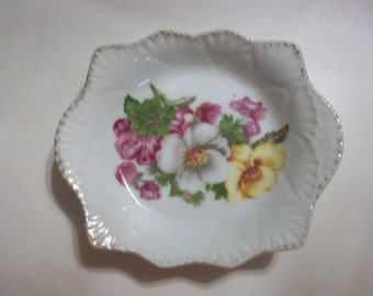 Pansy Dish - Etsy