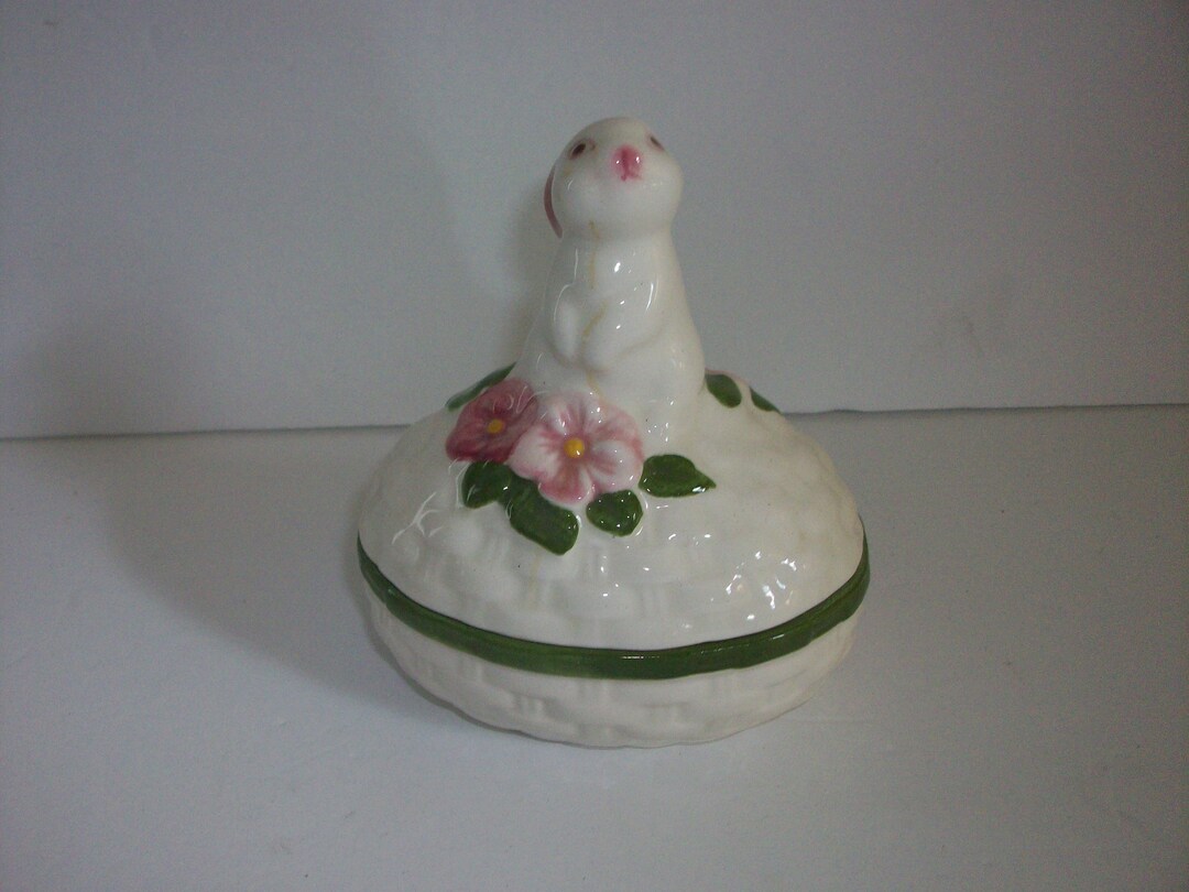 Rabbit Trinket Box "bunny Luv" by Avon, Vintage Ceramic Hand Painted ...
