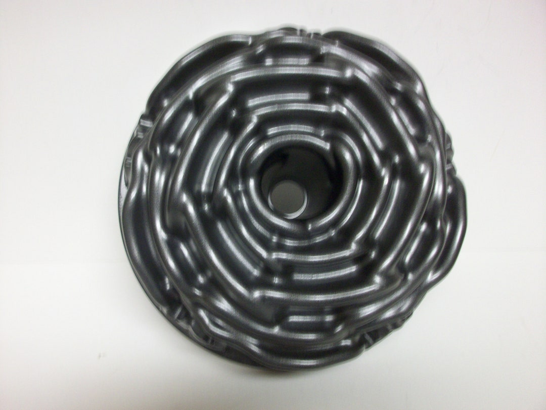 Rose Shaped Bundt Pan by Nordic Ware, Floral Cast Aluminum Baking Pan ...