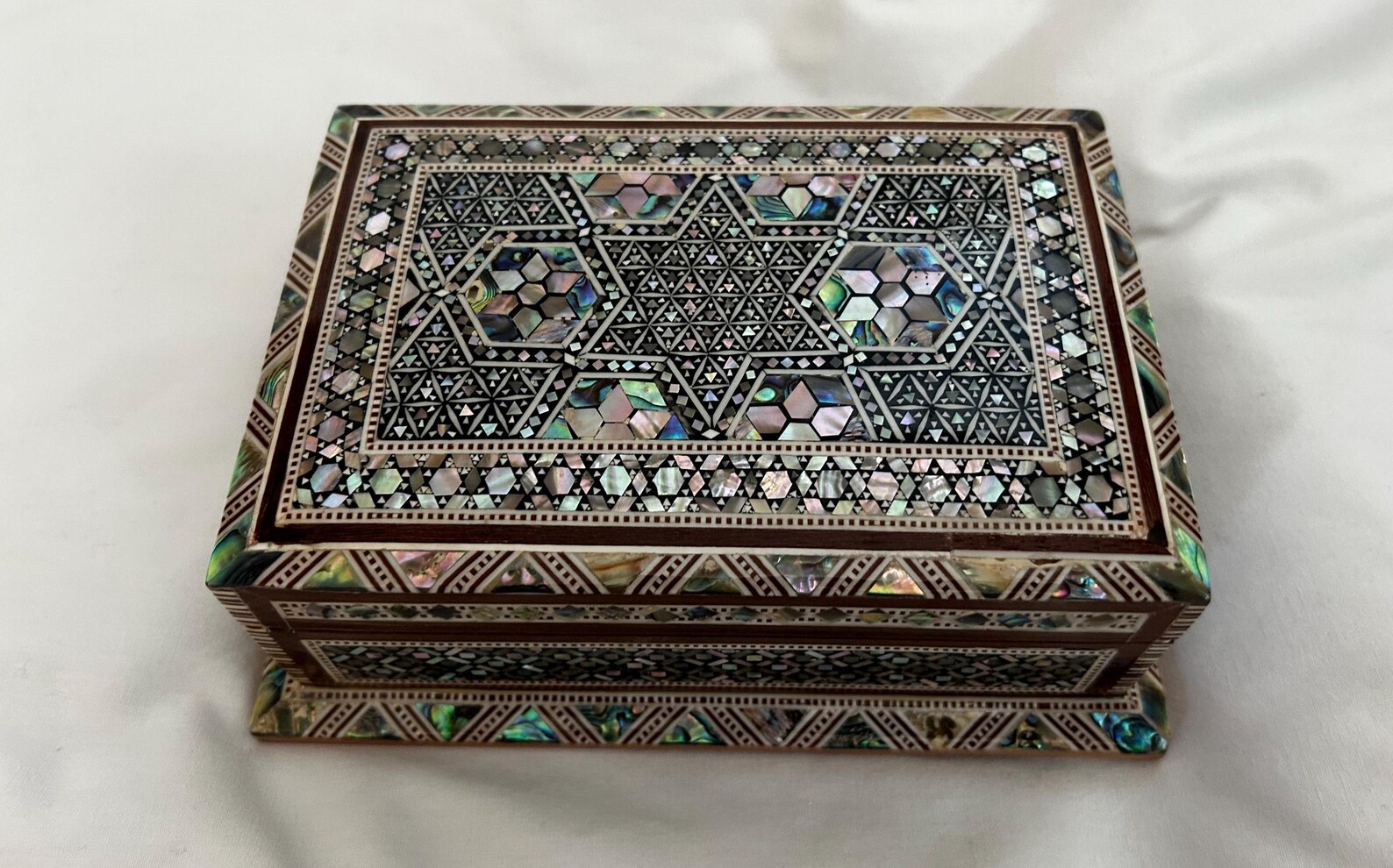 Egyptian Inlaid Paua Shell Mother of Pearl With Base Jewelry Box ...