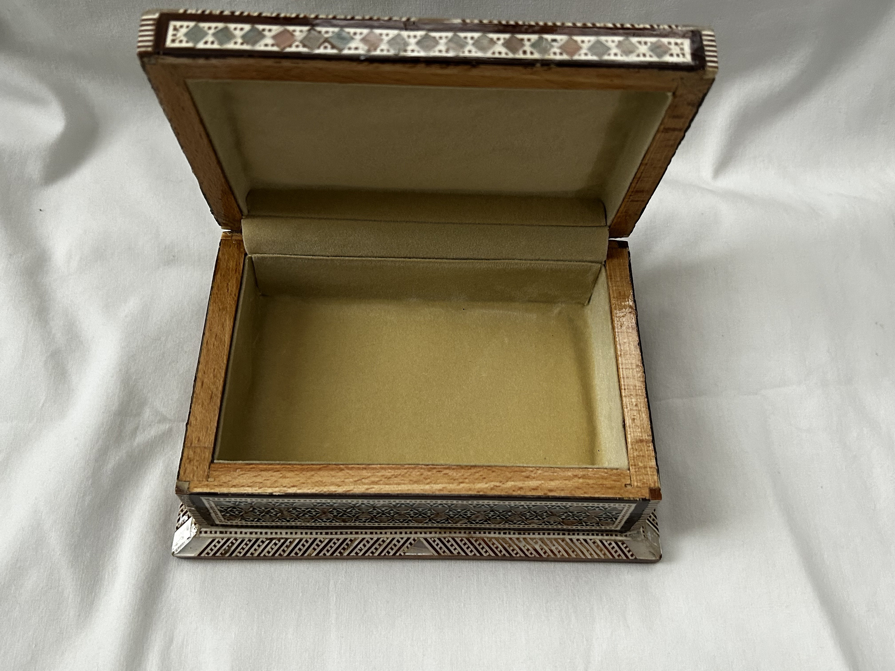 Egyptian Inlaid Paua Shell Mother of Pearl With Base Jewelry Box ...