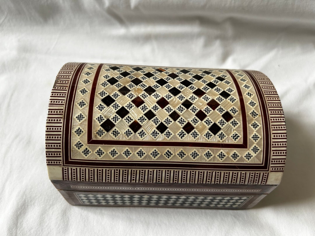 Egyptian Inlaid Handmade Treasure Shell Jewelry Box 6.5" X 4.5" X 3.8 ...
