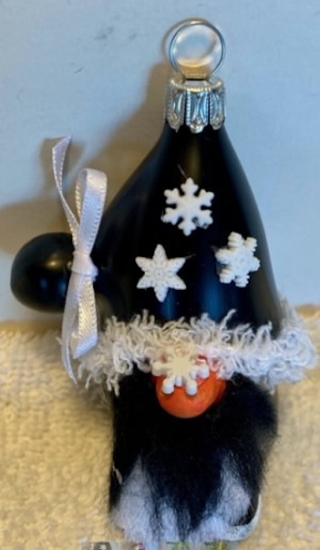 Beautiful New Italian Blown Glass Black & White Gnome With Snowflakes ...
