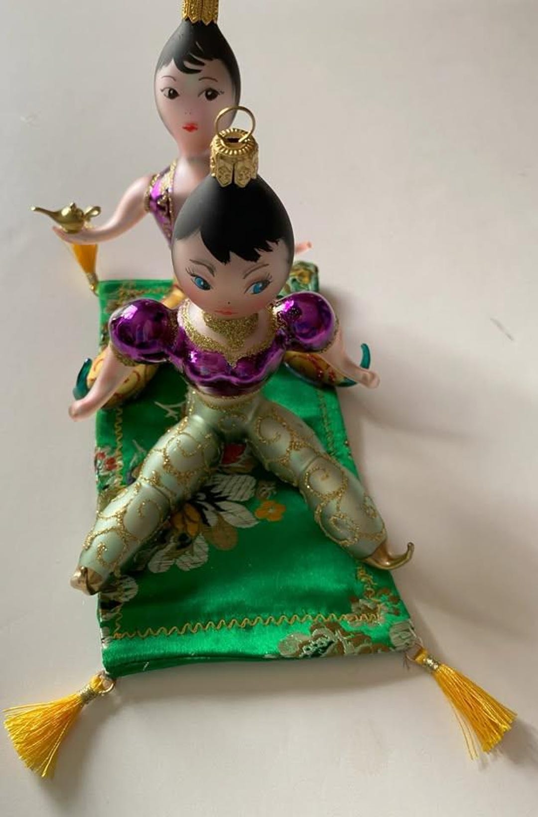 Beautiful New Italian Blown Glass Aladdin and Jasmine on Green Carpet ...