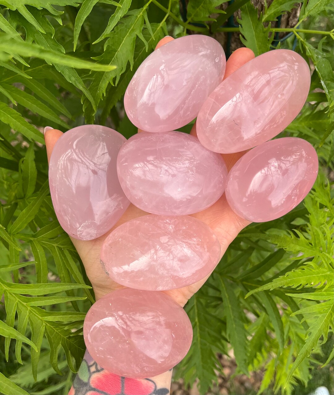 Quality Madagascar Rose Quartz Chubby Palm Stone, Jucy Rose Quartz ...