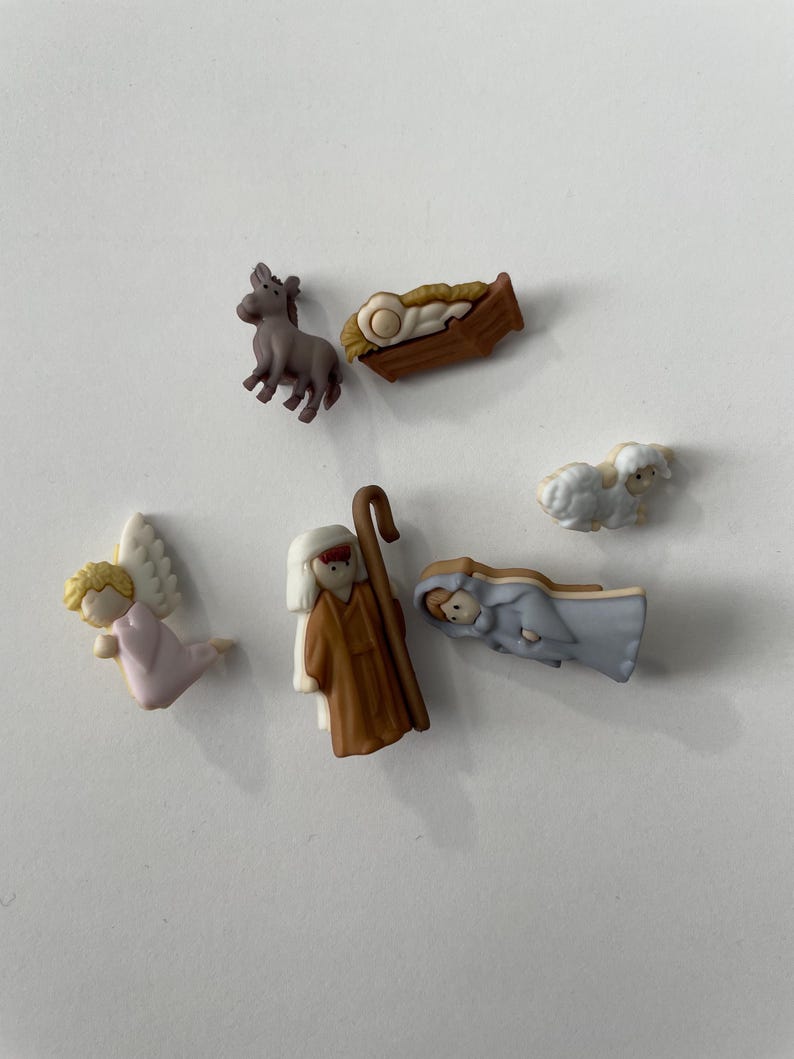Nativity ~ Christmas Embellishment Buttons ~ Novelty Buttons Theme Pack ...