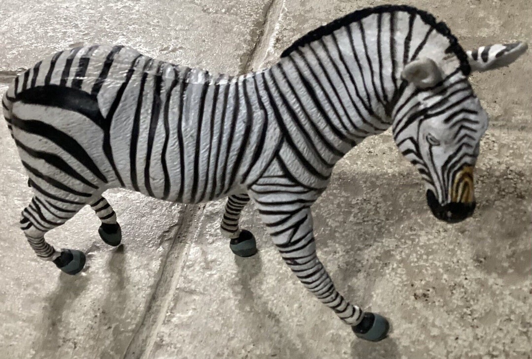 Safari Ltd Zebra Animal Toy Figure - Retired ~vintage (5") - Etsy