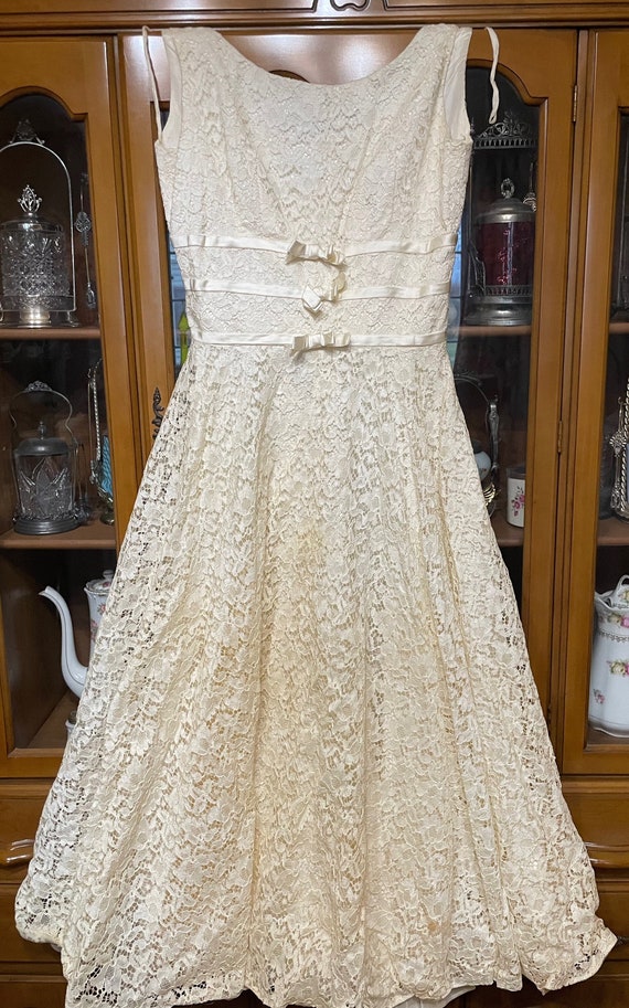 vintage wedding dress and - Gem