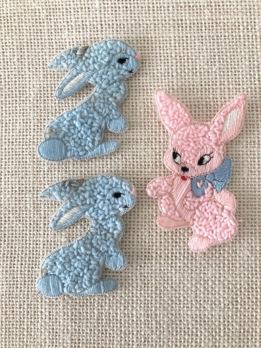 Vintage 1950s / 1960s Embroidered Pastel Bunny Rabbits Appliqués, Set ...