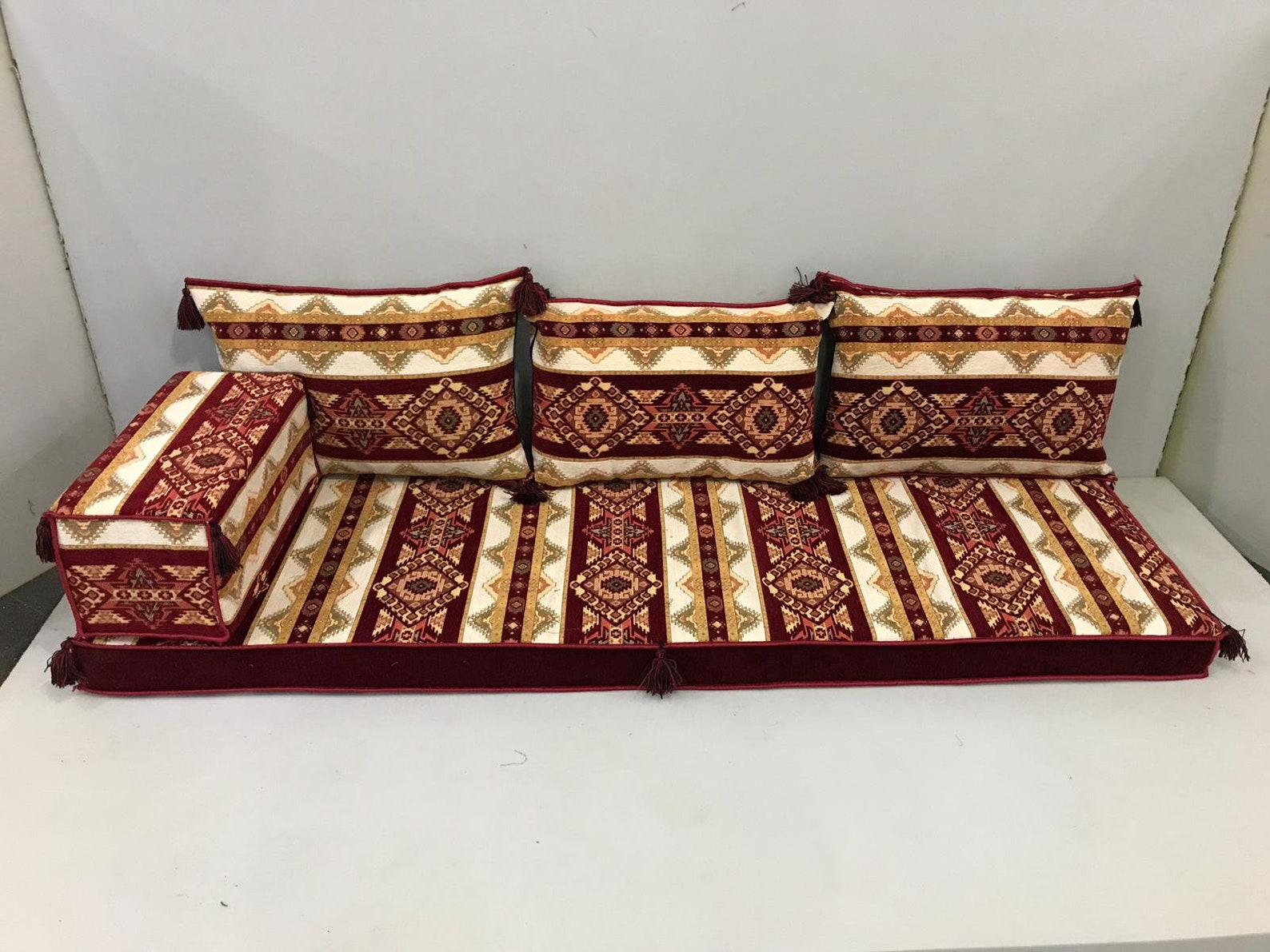 Oriental Floor Seating, Arabic Style Majlis Floor Sofa Set, Floor Couch ...