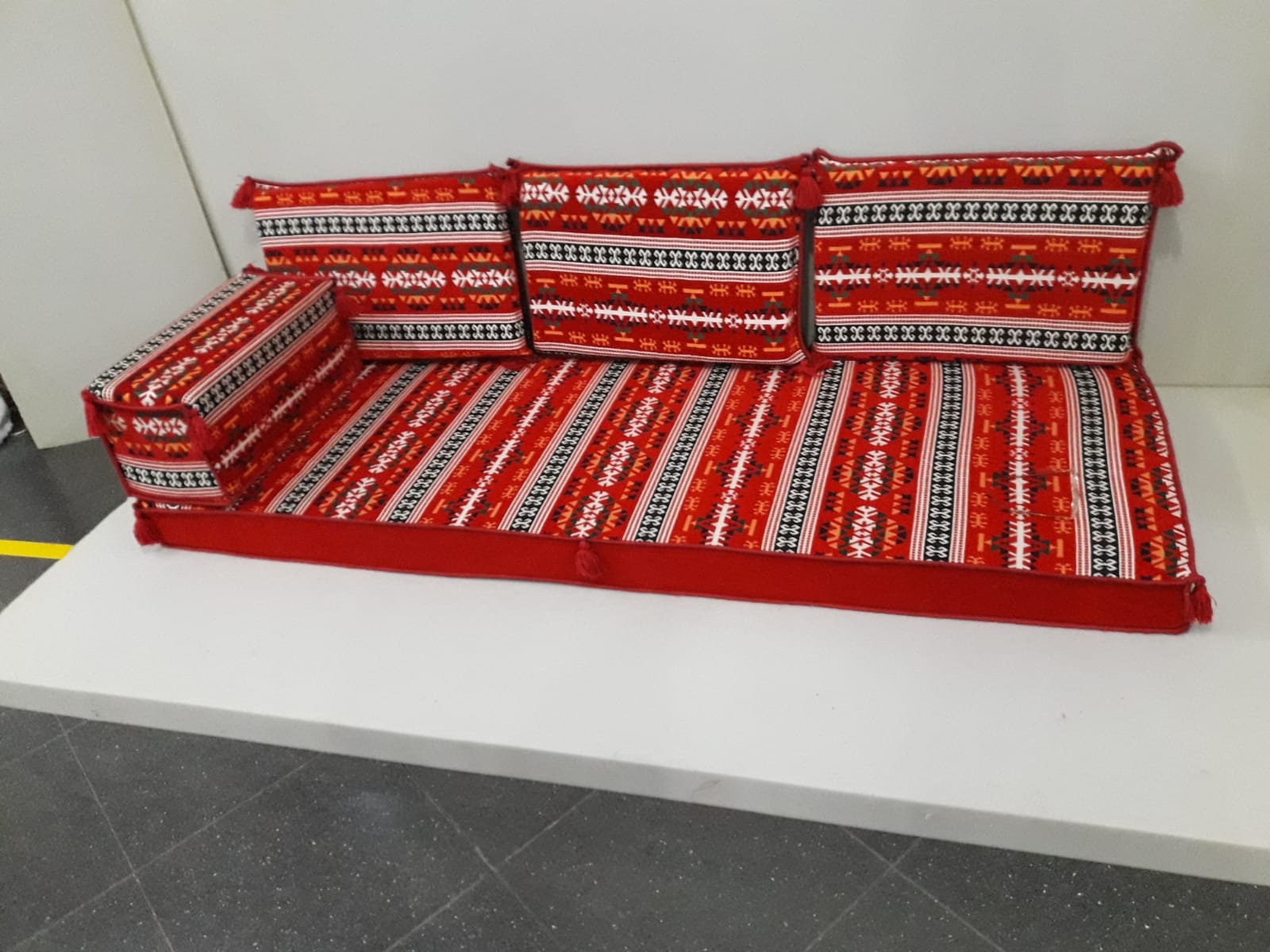 Oriental Floor Seating, Arabic Style Majlis Floor Sofa Set, Floor Couch ...