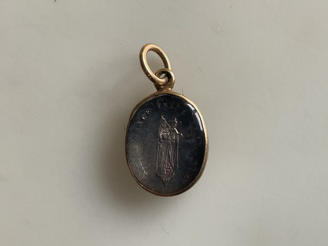 A Small Antique 14 Carat Gold Mounted Pilgrim Token. - Etsy