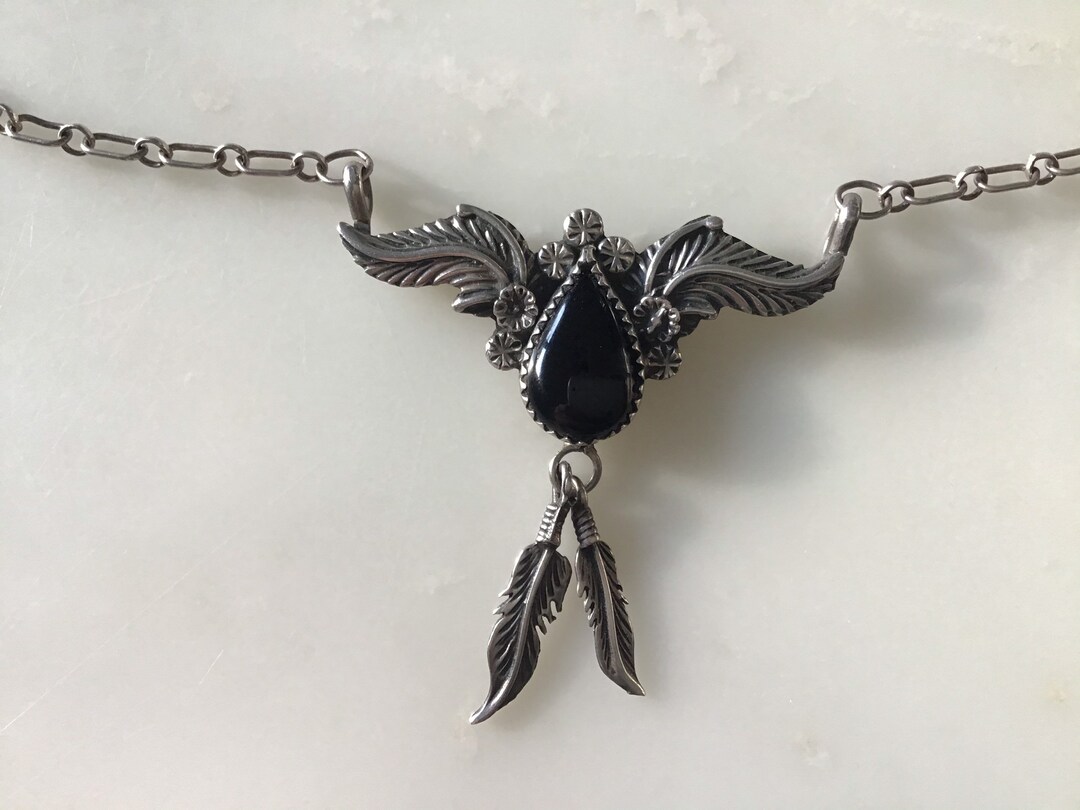 A Beautiful Vintage Navajo Richard Begay Black Onyx and Silver Pendant ...