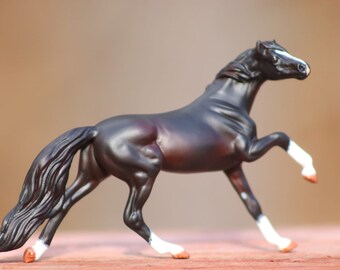 Custom Painted Breyer Horse Walking Thoroughbred Traditional Scale - Etsy