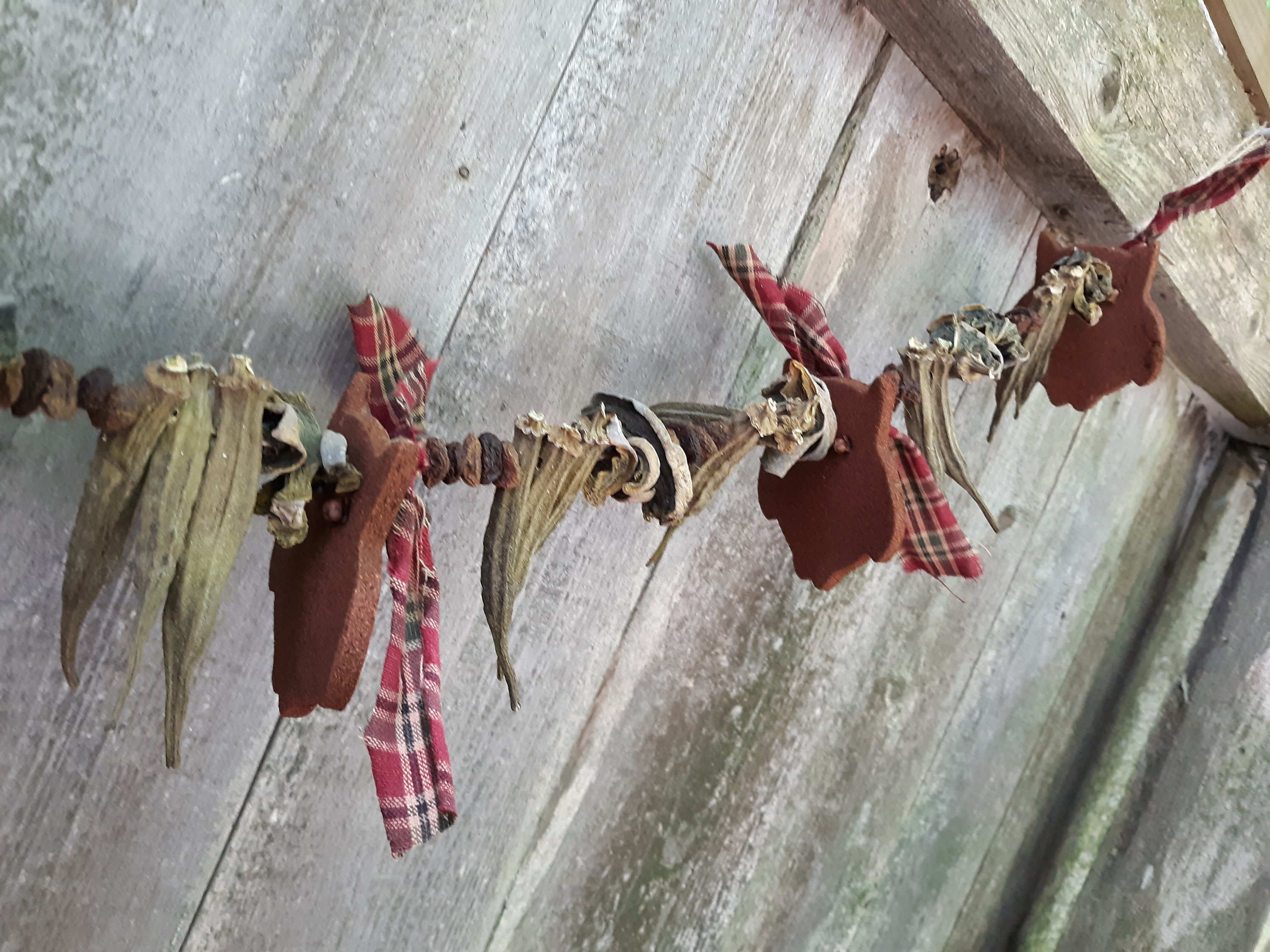 Primitive Cinnamon Owl Dried Beet Okra Spiced Raisin Homespun | Etsy