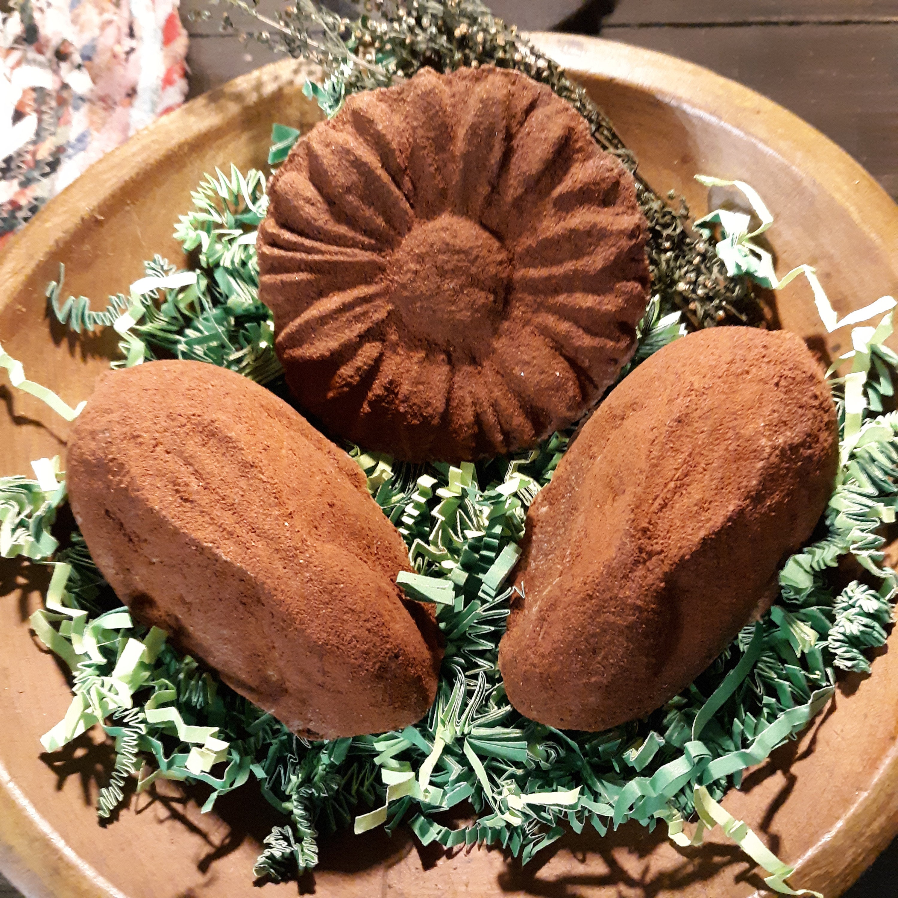 Primitive Farmhouse Buttery Pantry Easter Bunny Rabbit Sunflower Cakes ...