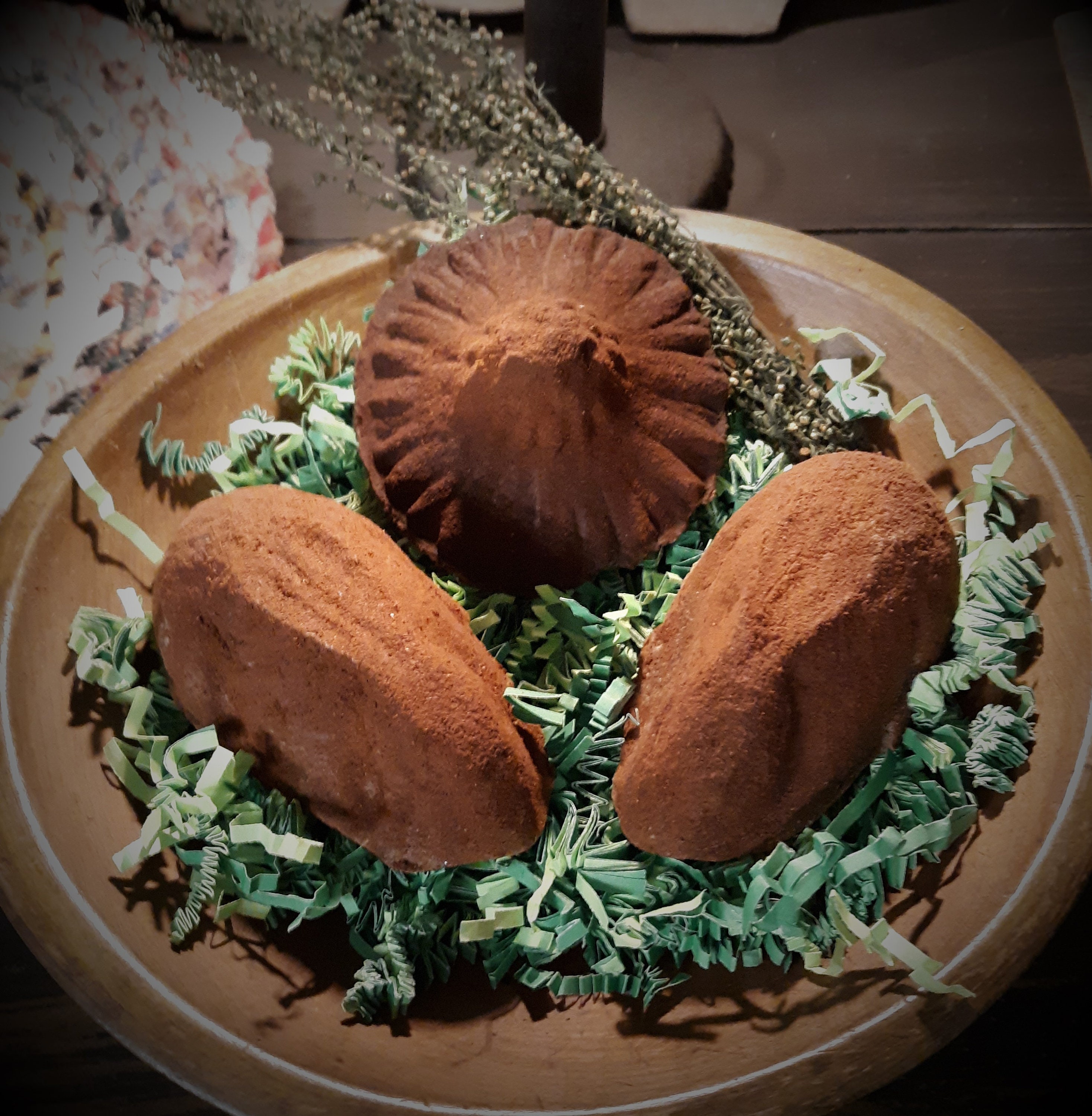 Primitive Farmhouse Buttery Pantry Easter Bunny Rabbit Sunflower Cakes ...
