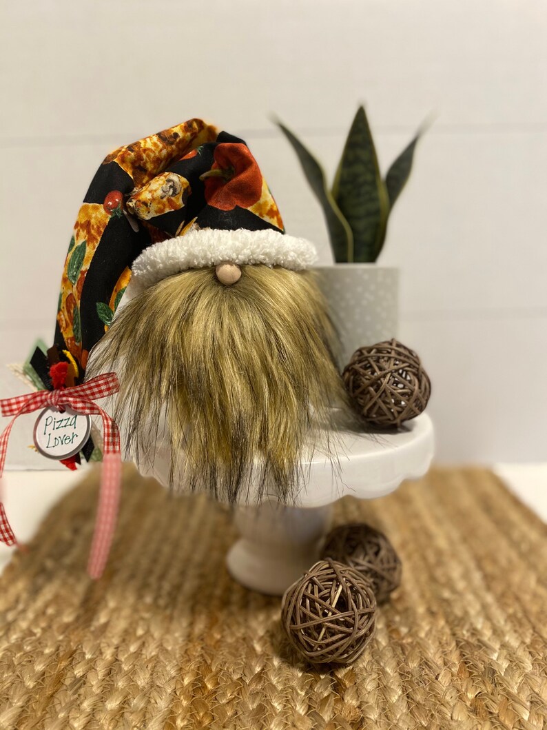 Pizza Gnome/pizza Lover/pizza/gnomes/gnome Decor - Etsy