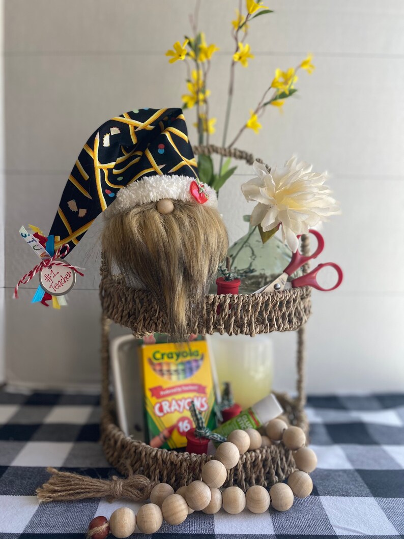 Teacher Gnome/gnomes/gnome Decor/teacher Gnomes/teacher - Etsy