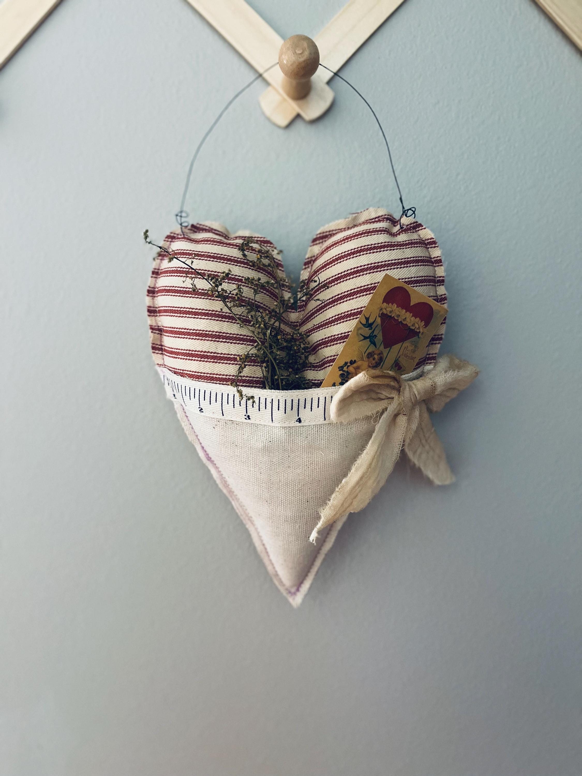 Primitive Heart Hanger/valentine Heart Hanger/prim Heart/peg Rail Decor ...