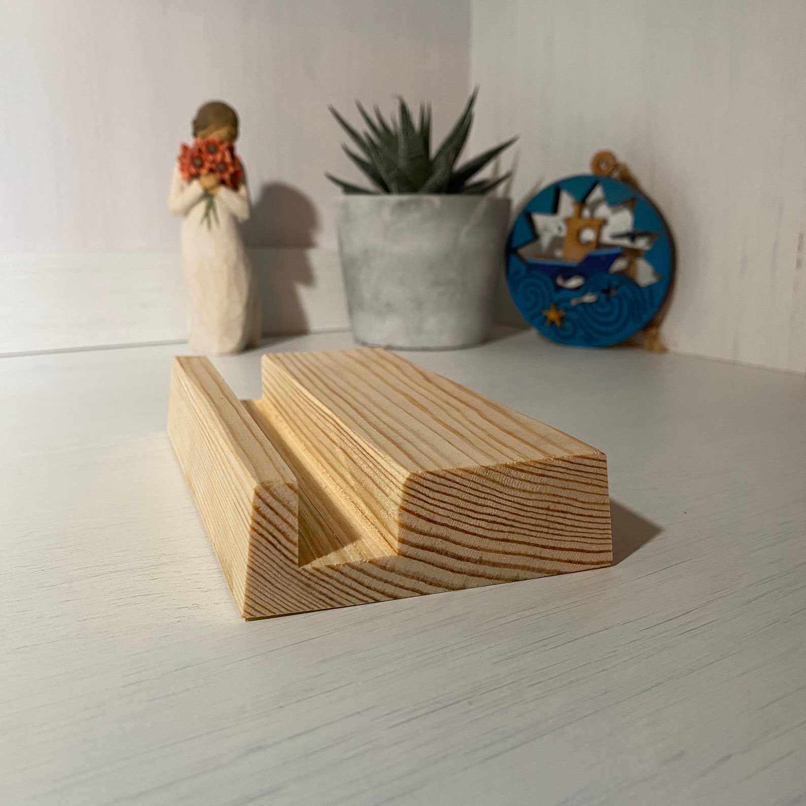 IPad and iPhone Stand Perfect for Your Kitchen Office or Just to Watch ...