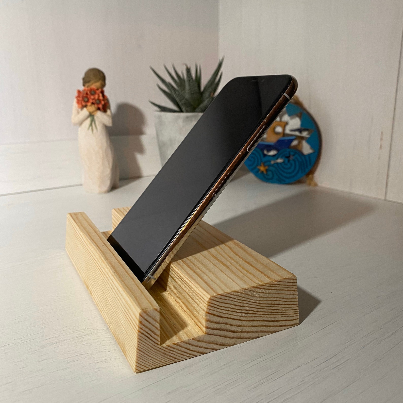 IPad and iPhone Stand Perfect for Your Kitchen Office or Just to Watch ...