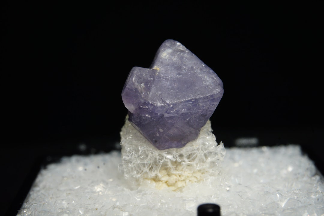 Spinel / Rare Thumbnail Mineral Specimen / Perky Box / From - Etsy