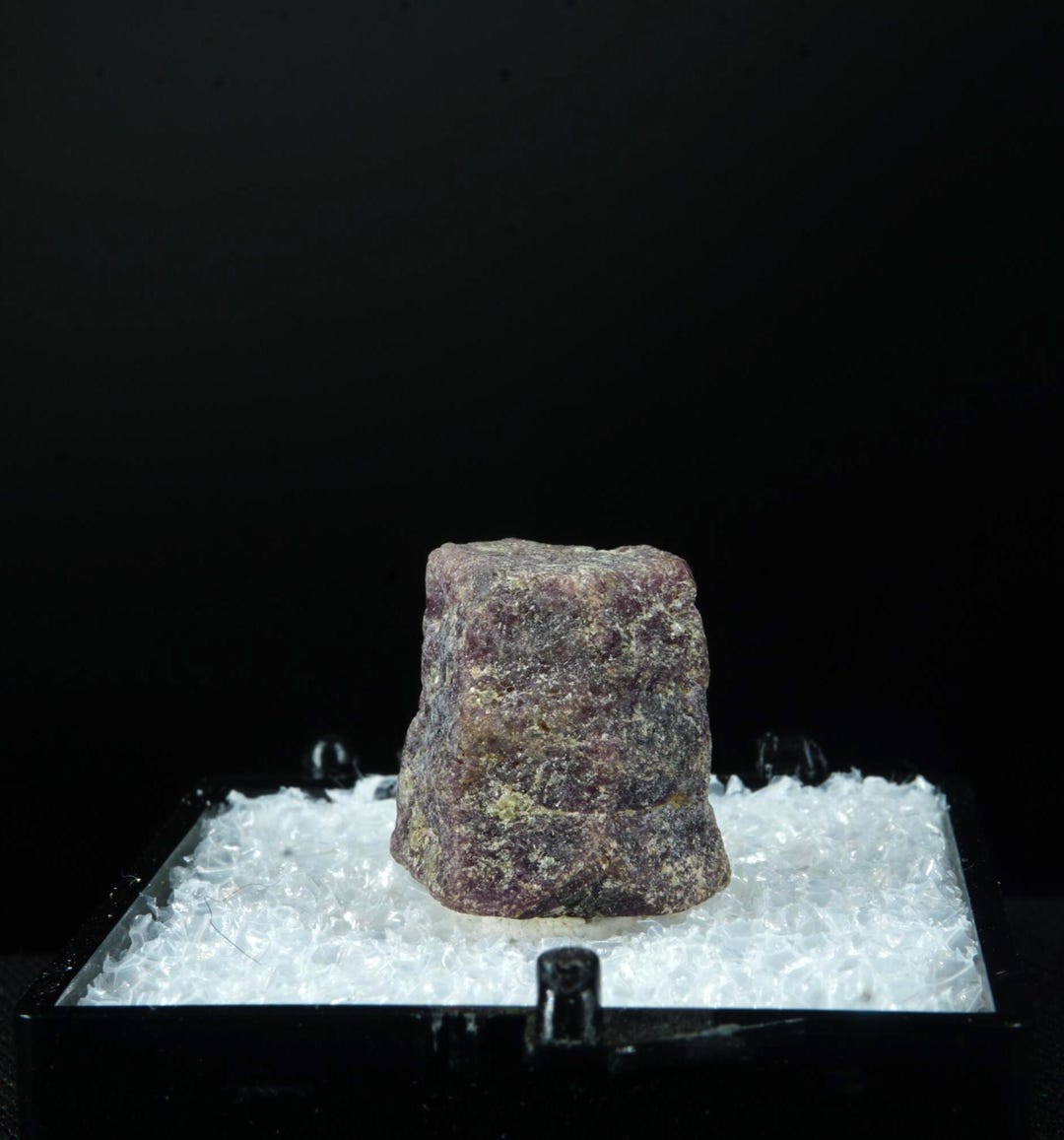 Corundum Var. Ruby / Madagascar / Thumbnail Mineral Perky Box Specimen ...