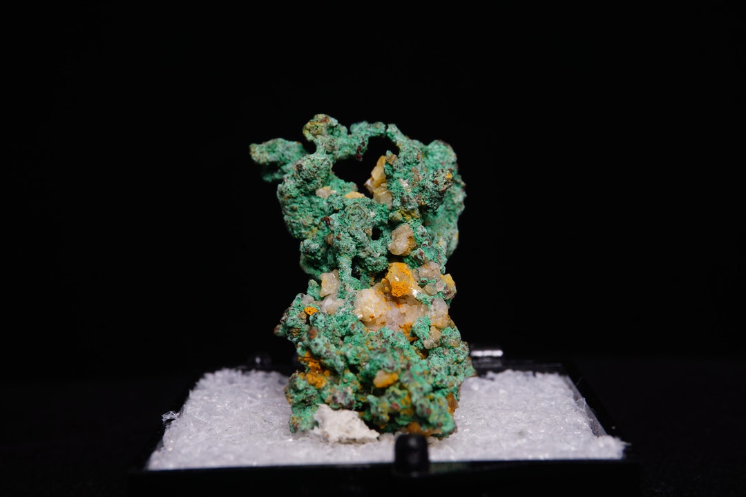 Malachite on Native Copper / Thumbnail Mineral Specimen / Perky Box ...