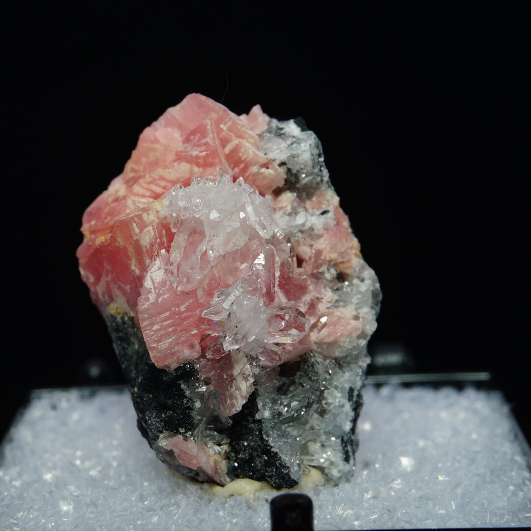 Rhodochrosite & Quartz / Thumbnail Mineral Specimen / Perky Box ...
